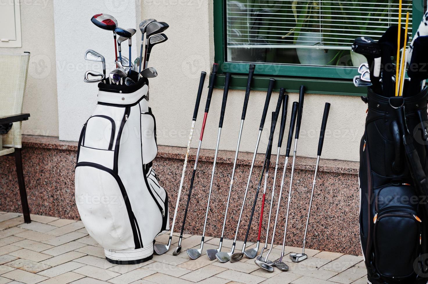 Master golf style: essential apparel, accessories, gear – Erthe Golf